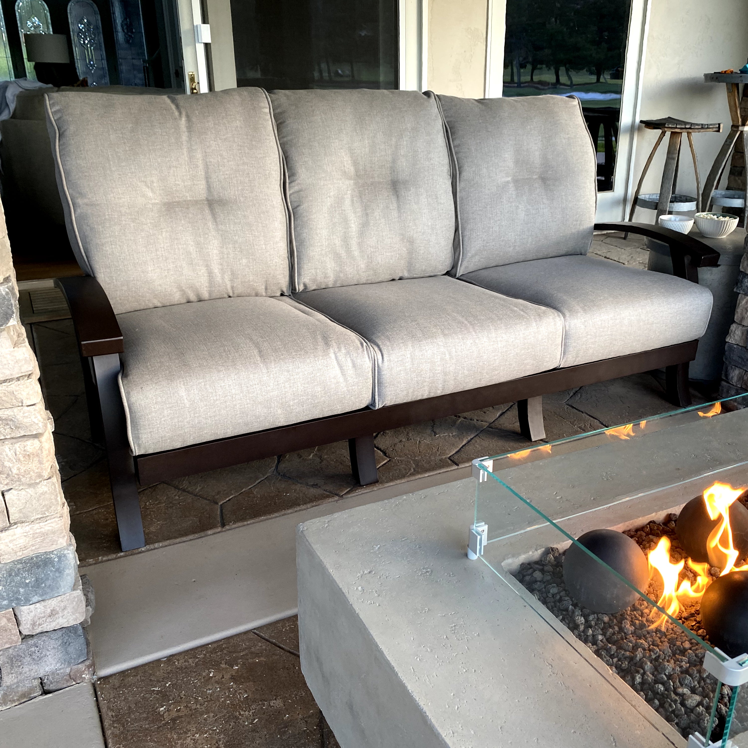 Mallin Georgetown Cushion Sofa GT-481 - Bronze / Verona Mushroom – CALWEST