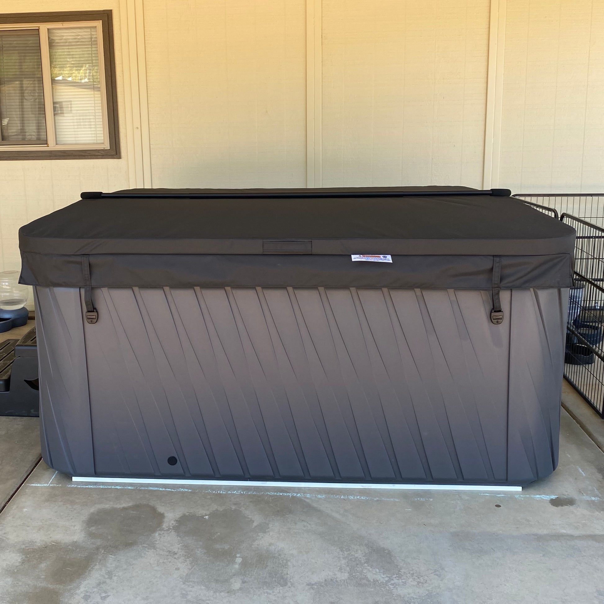 Jacuzzi® J-225™ Prolast Hot Tub Cover 6476-116PC - Black (2023+) – CALWEST