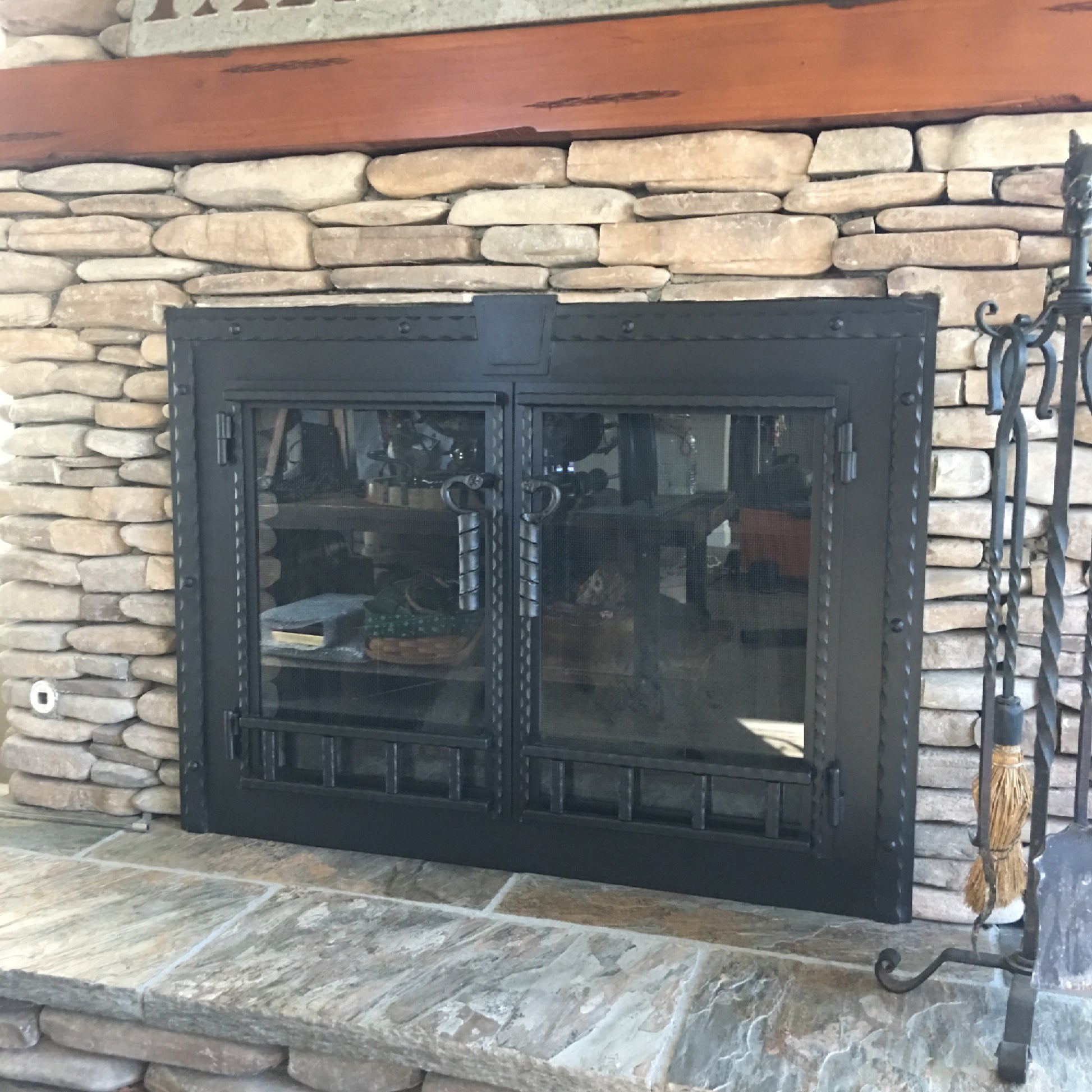 Thor Traditional Fireplace Doors with Keystone - Textured Black – CALWEST